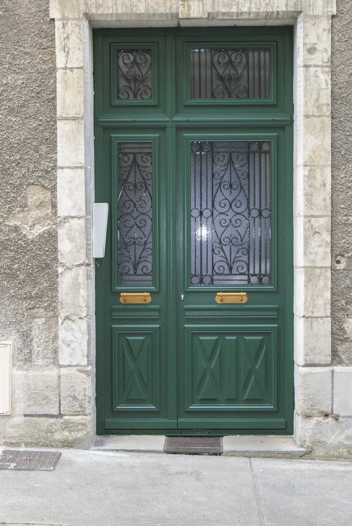 Menuiserie Porte entrée bois - Garrat JC & Fils Menuiserie